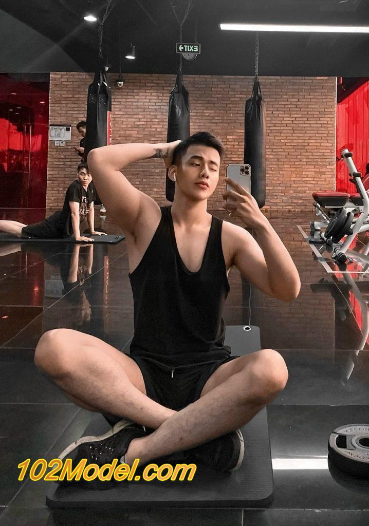 Trai Handsome Khoe Cu To Ngoại Hình Bắt Mắt TÍn Ms1353